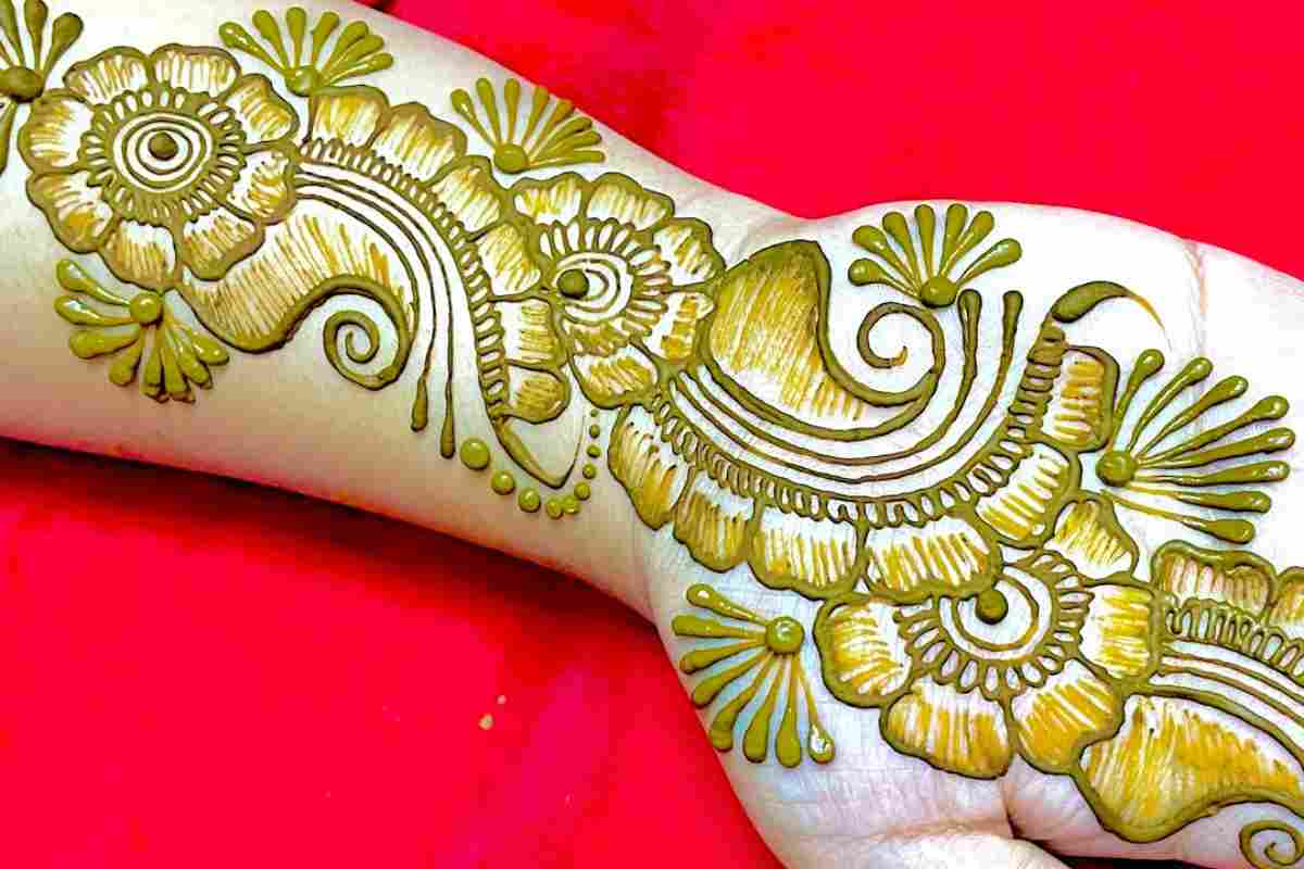 Bel Mehndi Design Front Hand